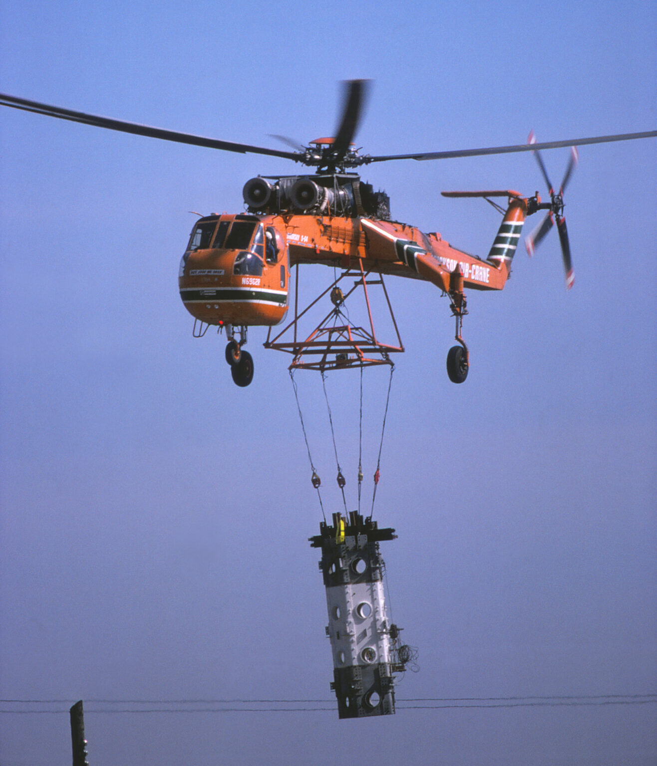 The Sikorsky S-64 Skycrane: The Helicopter That Carries the World ...
